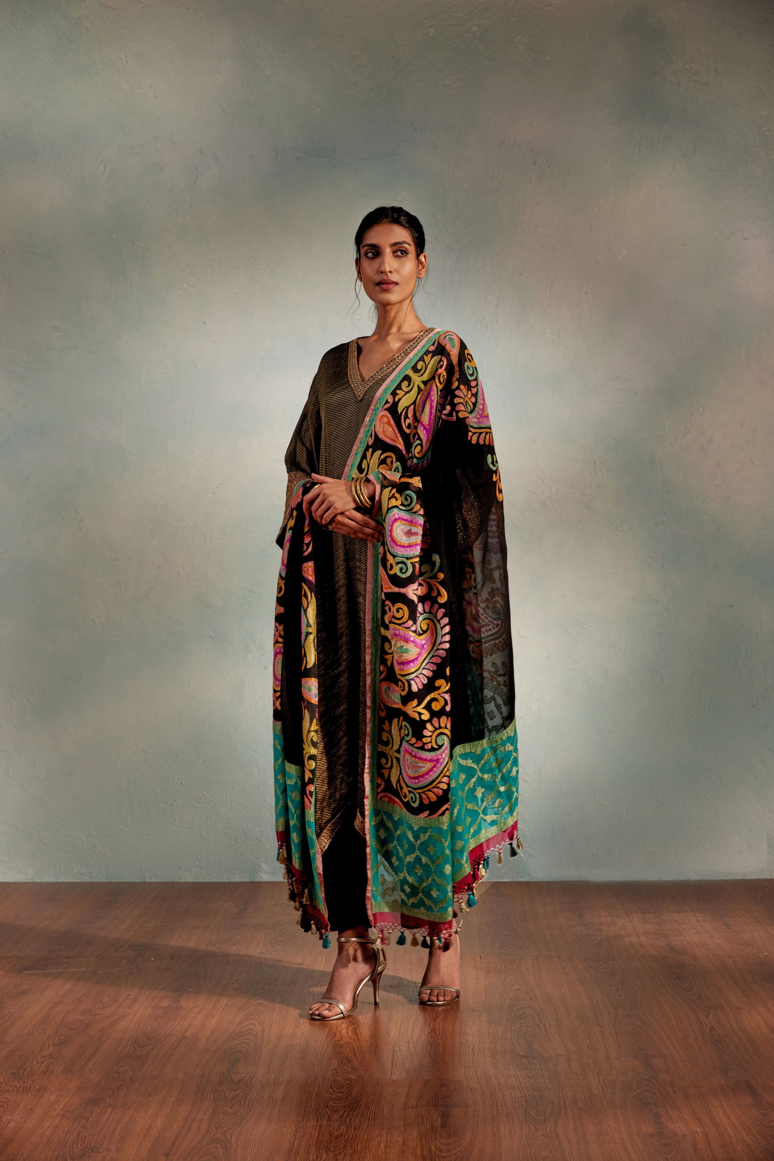 Moondust Suit with Black Teal Dupatta – Roliana
